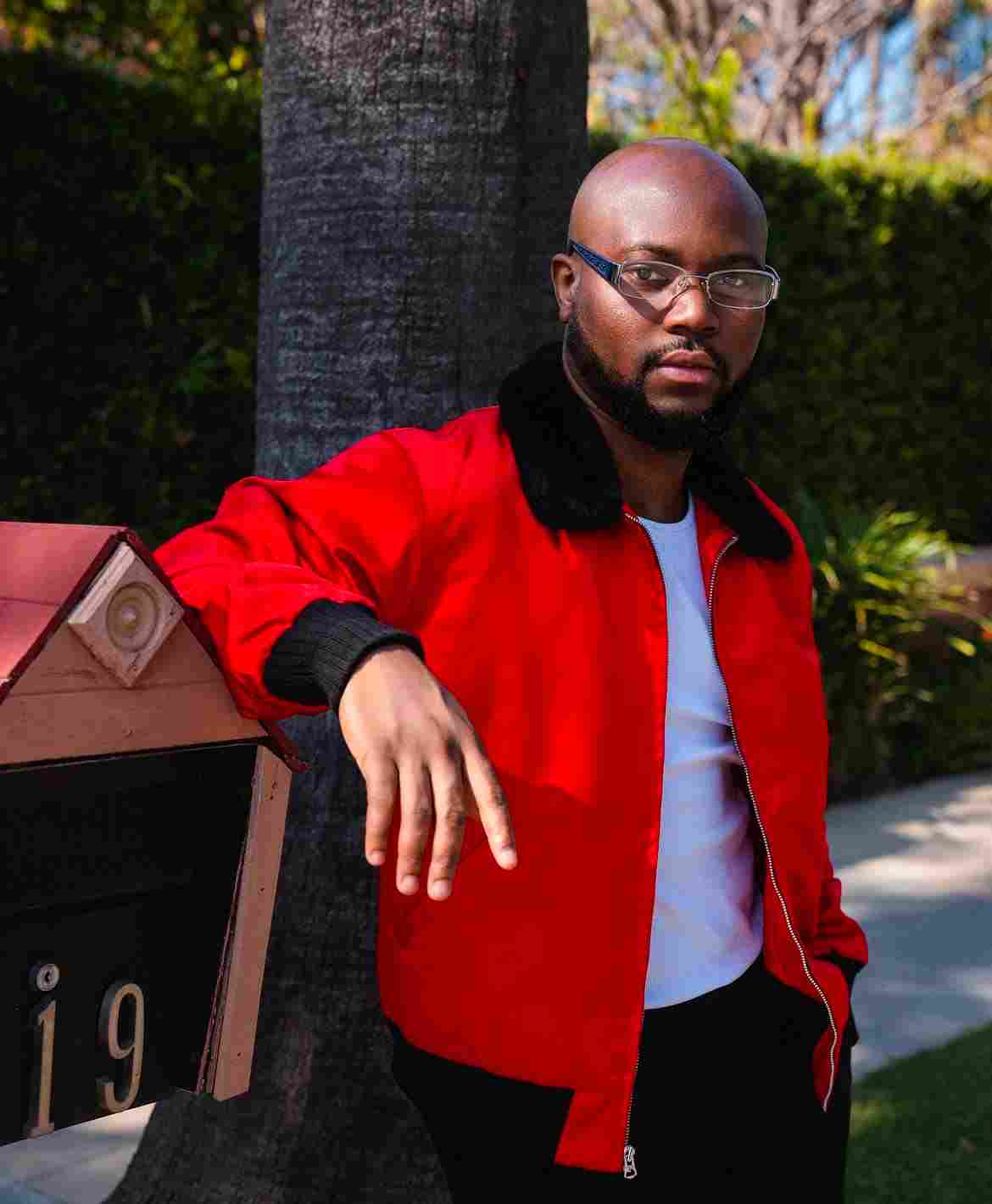 King Promise Presents Video Of The Year Award At The 2025 MOBO Awards ...