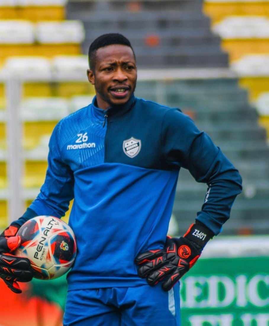 Ghanaian Goalkeeper David Akologo Called Up to Bolivia National Team ...